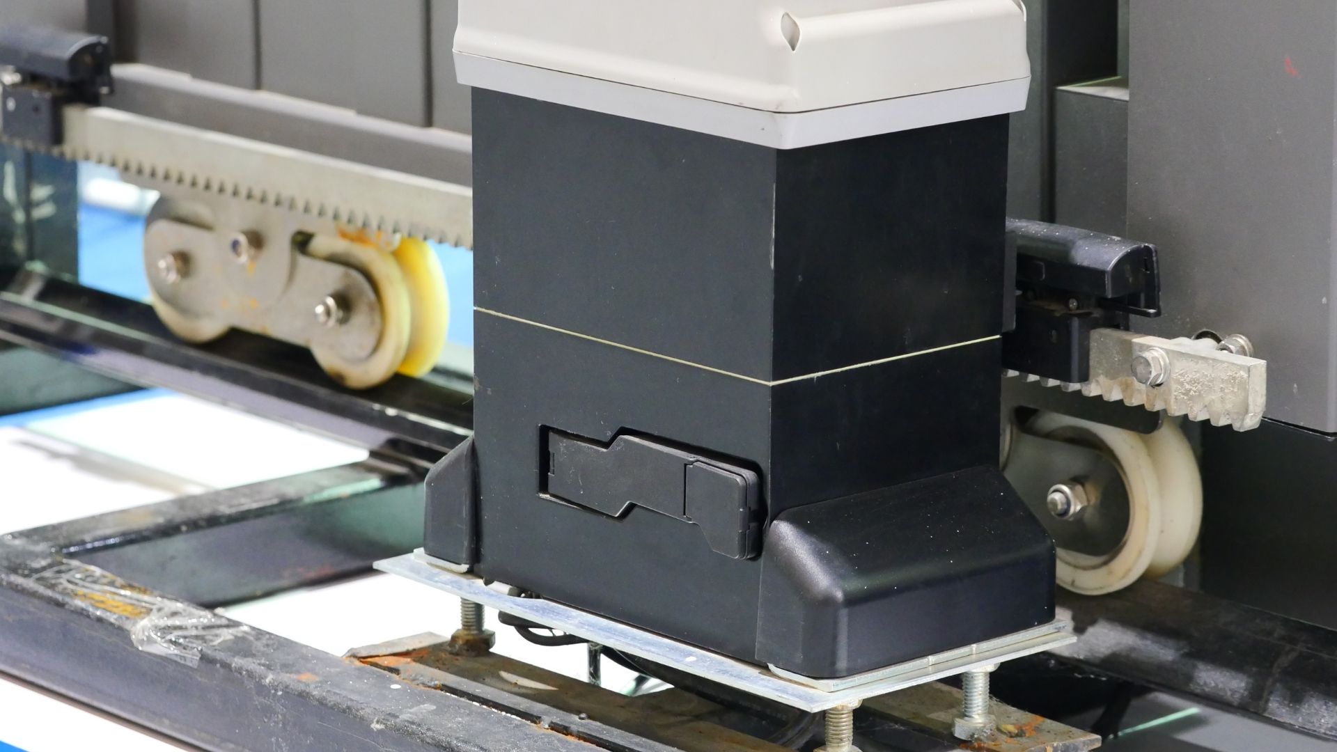 Kayar Kapı Motoru Nedir ? » Otoka